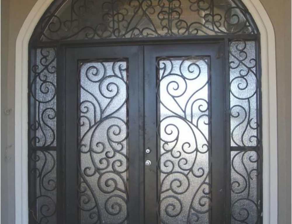 8 Things to Look for When Purchasing Wrought Iron Accents